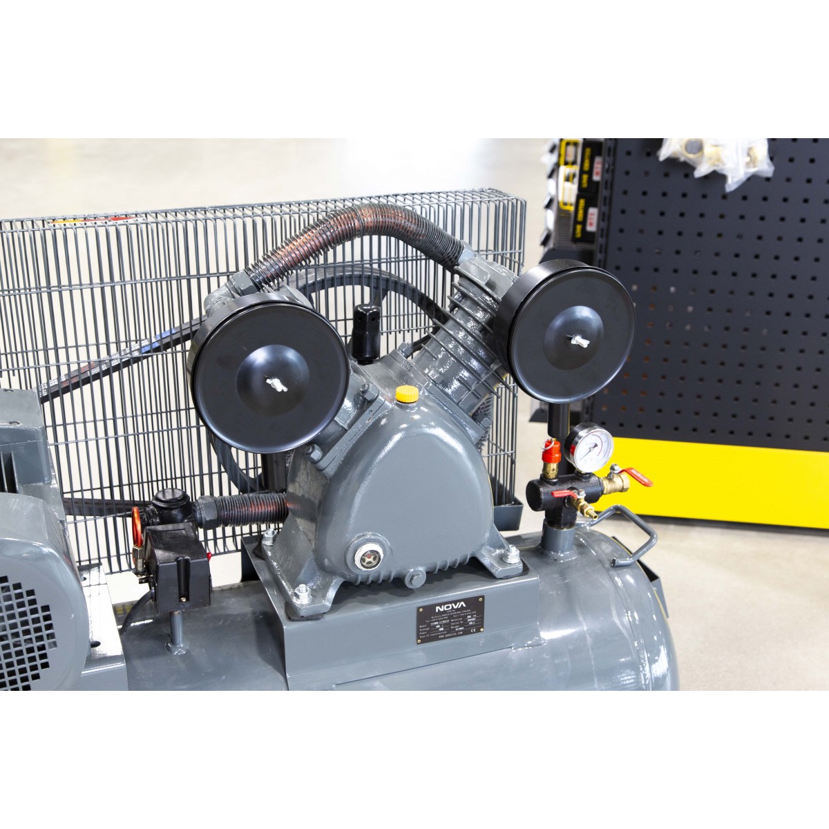 NOVA 068 Air Compressor